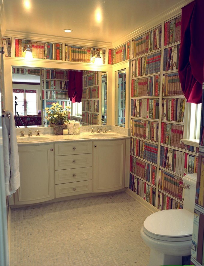 Modern Bathroom With Bookshelves That Embrace Your Love for Books ...