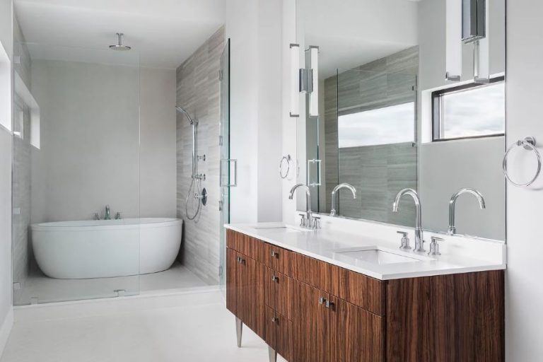 Bathroom Inspirations By The Best Interior Designers In Boston - Maison ...