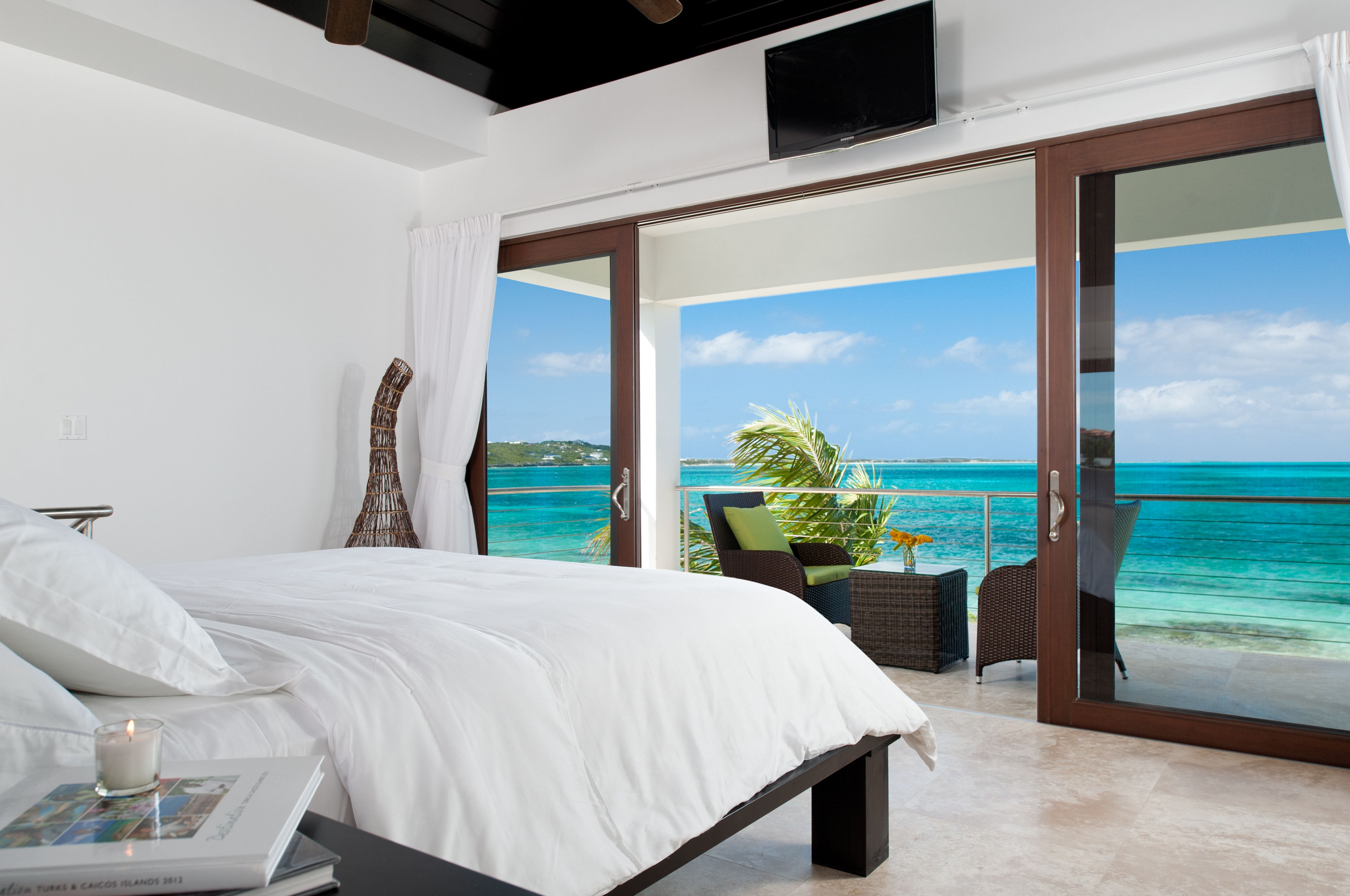 Bedrooms With Amazing Ocean Views Bedrooms With Amazing Ocean Views